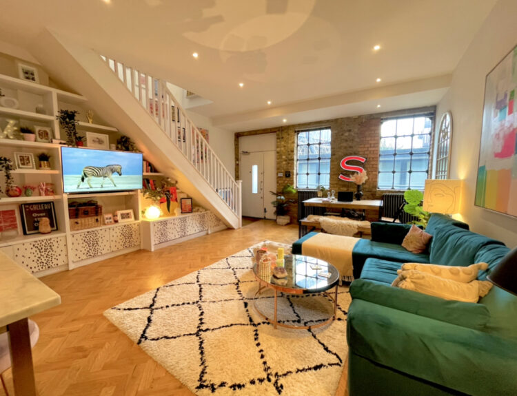 NINAS HOUSE - Film, TV, Photoshoot Location - LC Locations